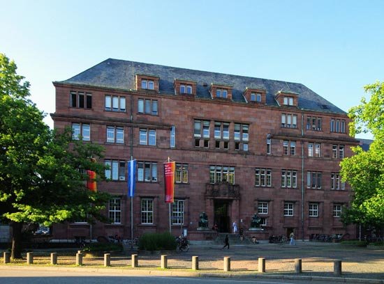 Spezielle Informationen über die Albert-Ludwig-Universität Spezielle Informationen über die Albert-Ludwig-Universität
